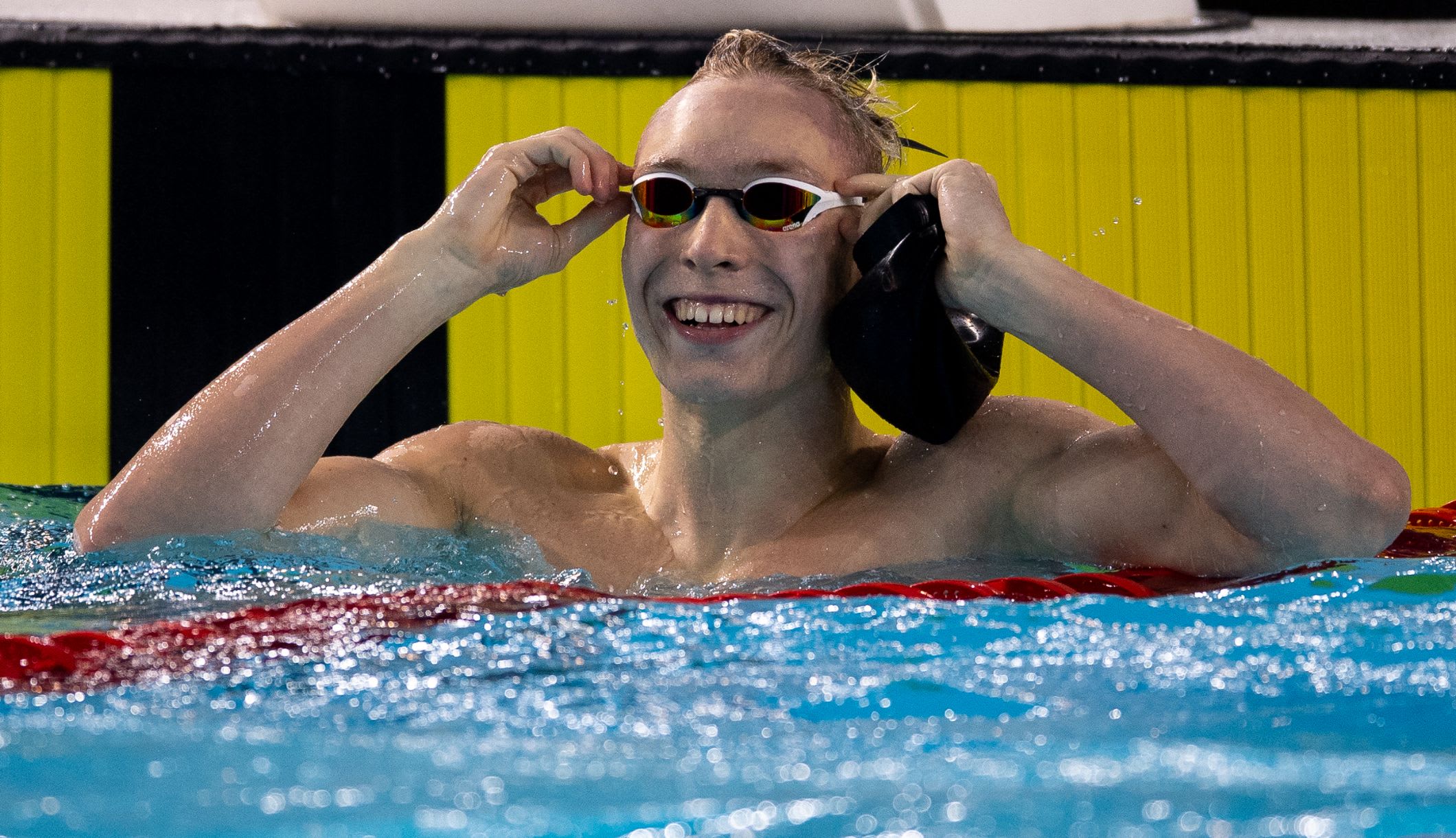 Russians and Hungarians continue gold medal streak in swimming finale ...