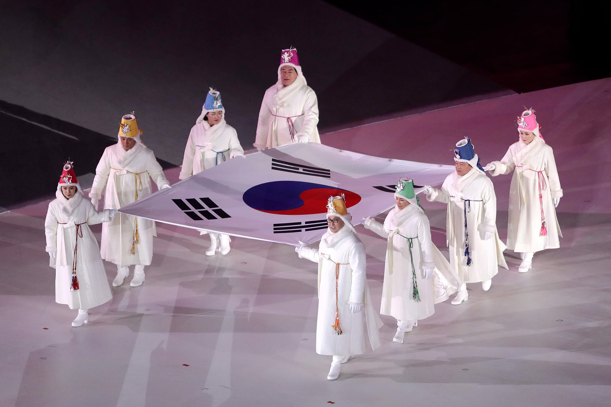 PyeongChang 2018 welcomes the world with a message of peace and hope ...