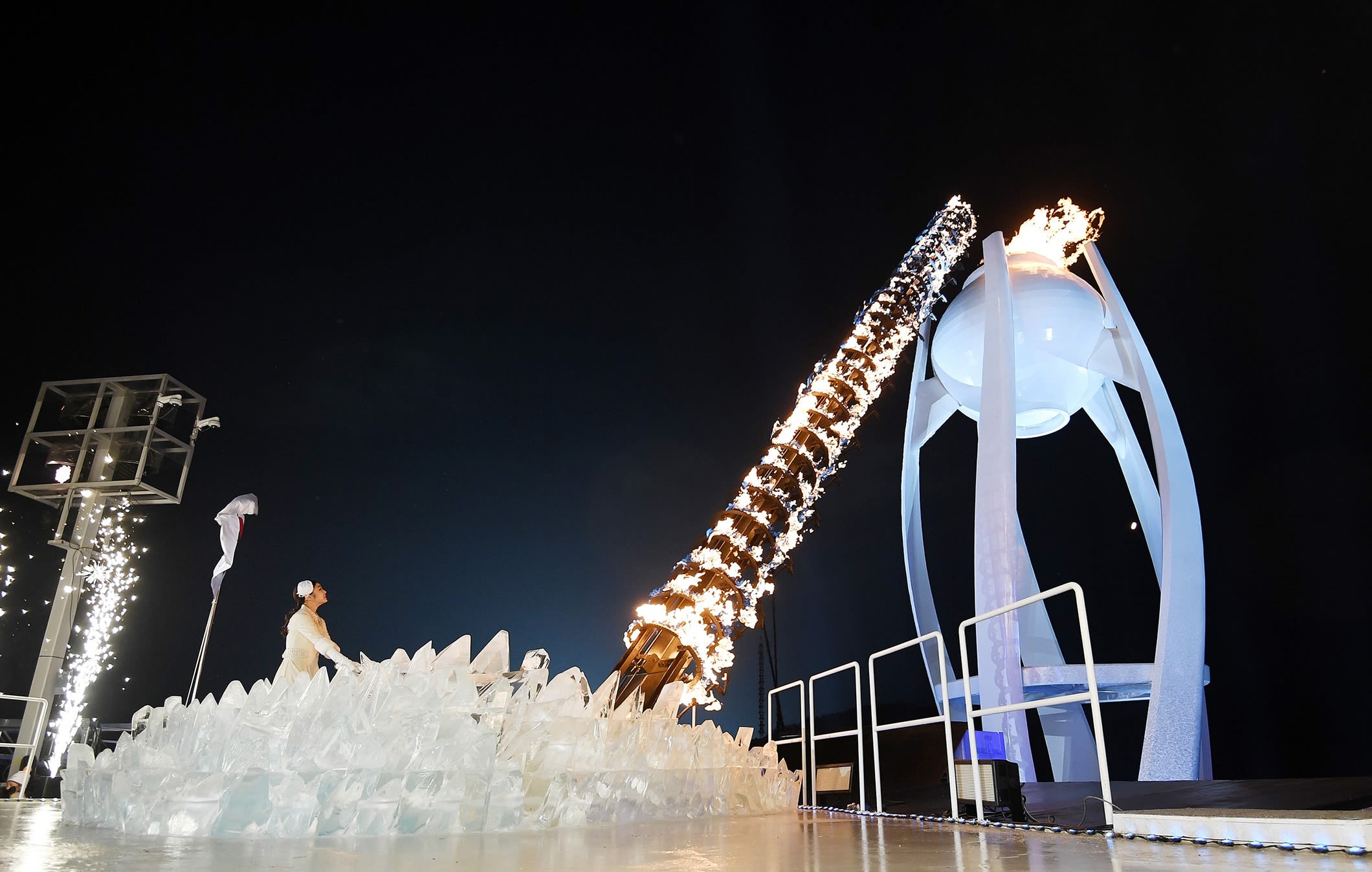 PyeongChang 2018 welcomes the world with a message of peace and hope ...