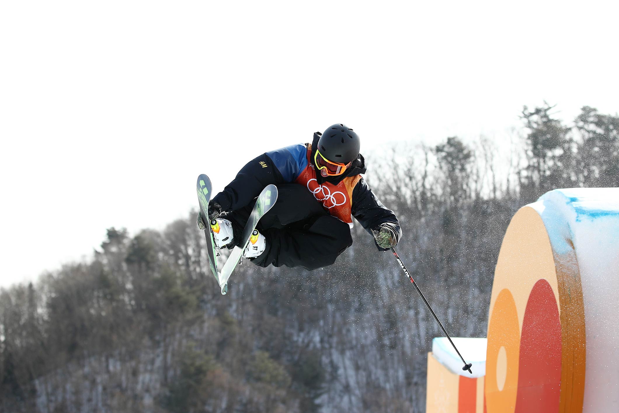 Secrets of freestyle skiing big air with magic man Henrik Harlaut ...