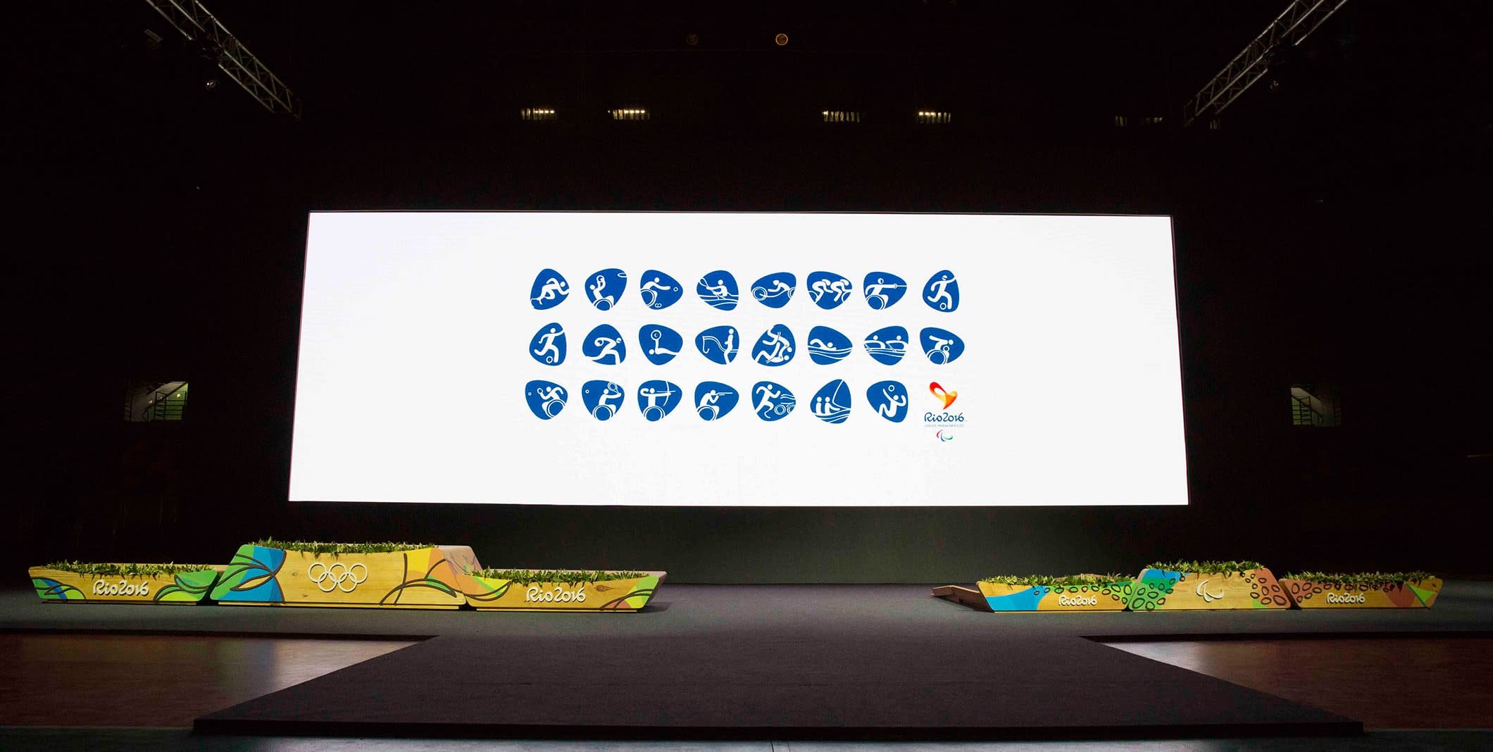 Innovative medal design unveiled for Rio 2016 - Olympic News