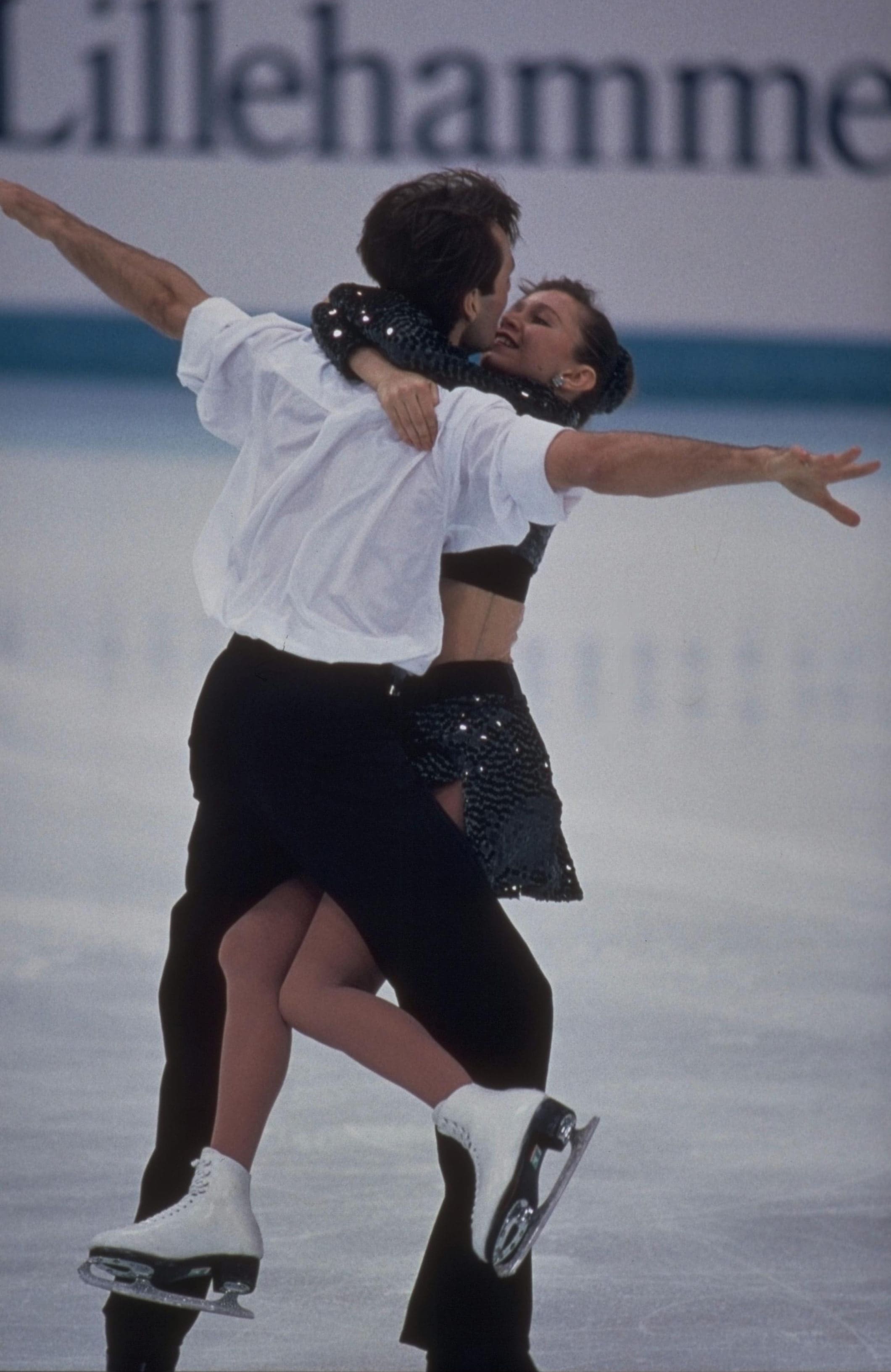 Russian ice dance duo wins epic three-way battle - Olympic News