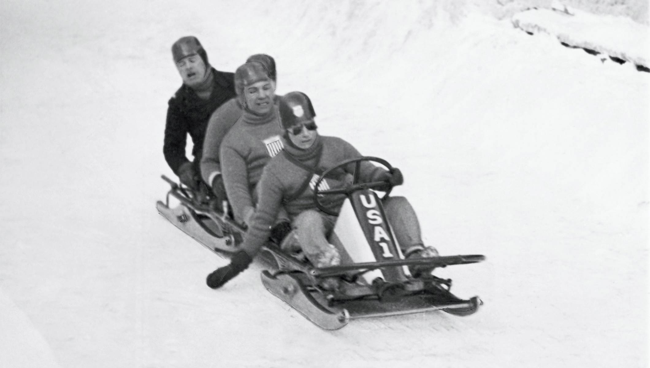 Le 15 février 1932, Eddie Eagan devient le seul médaillé d'or aux Jeux ...