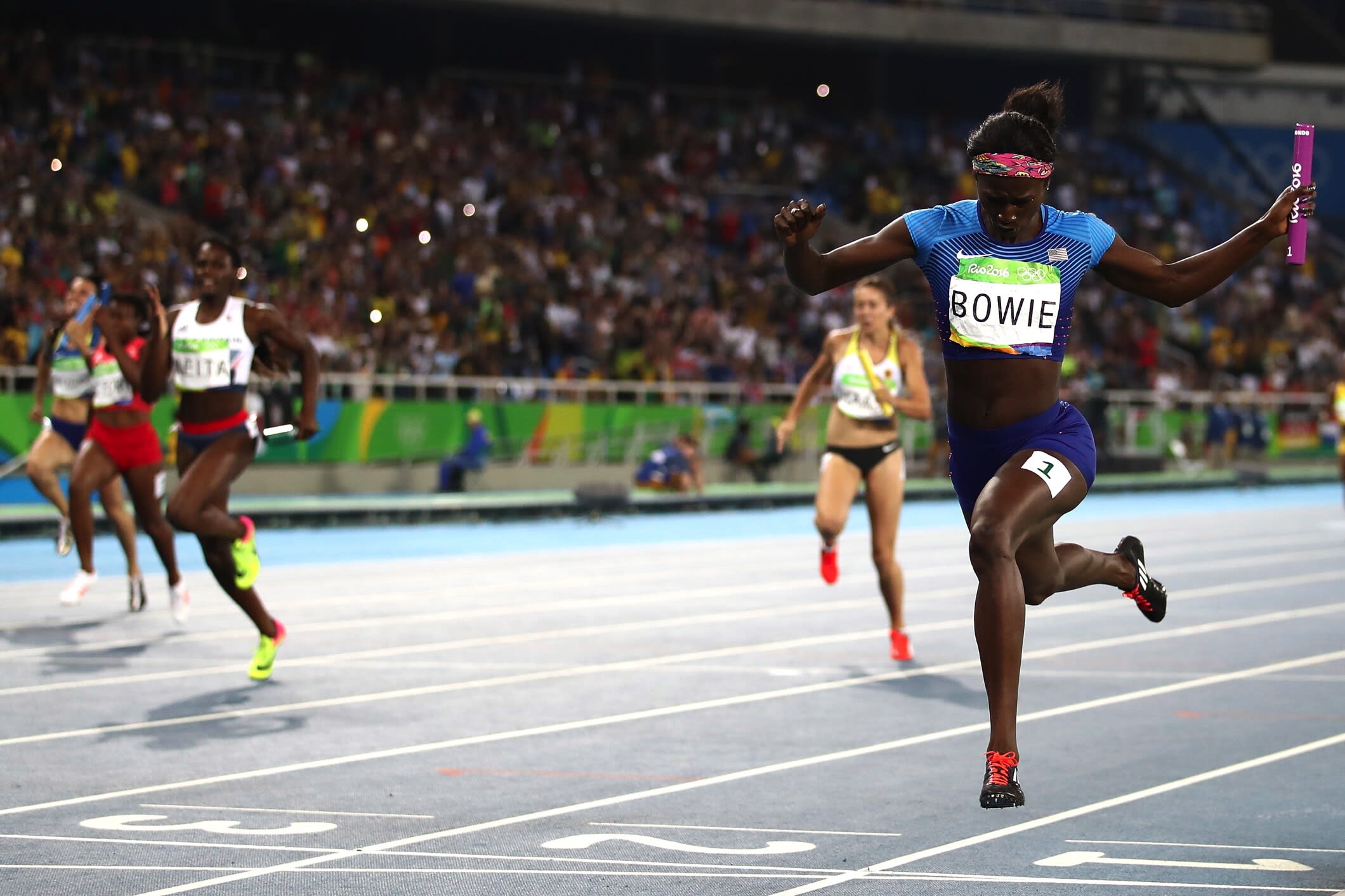 US women fastest in relay with fifth gold for Felix - Olympic News