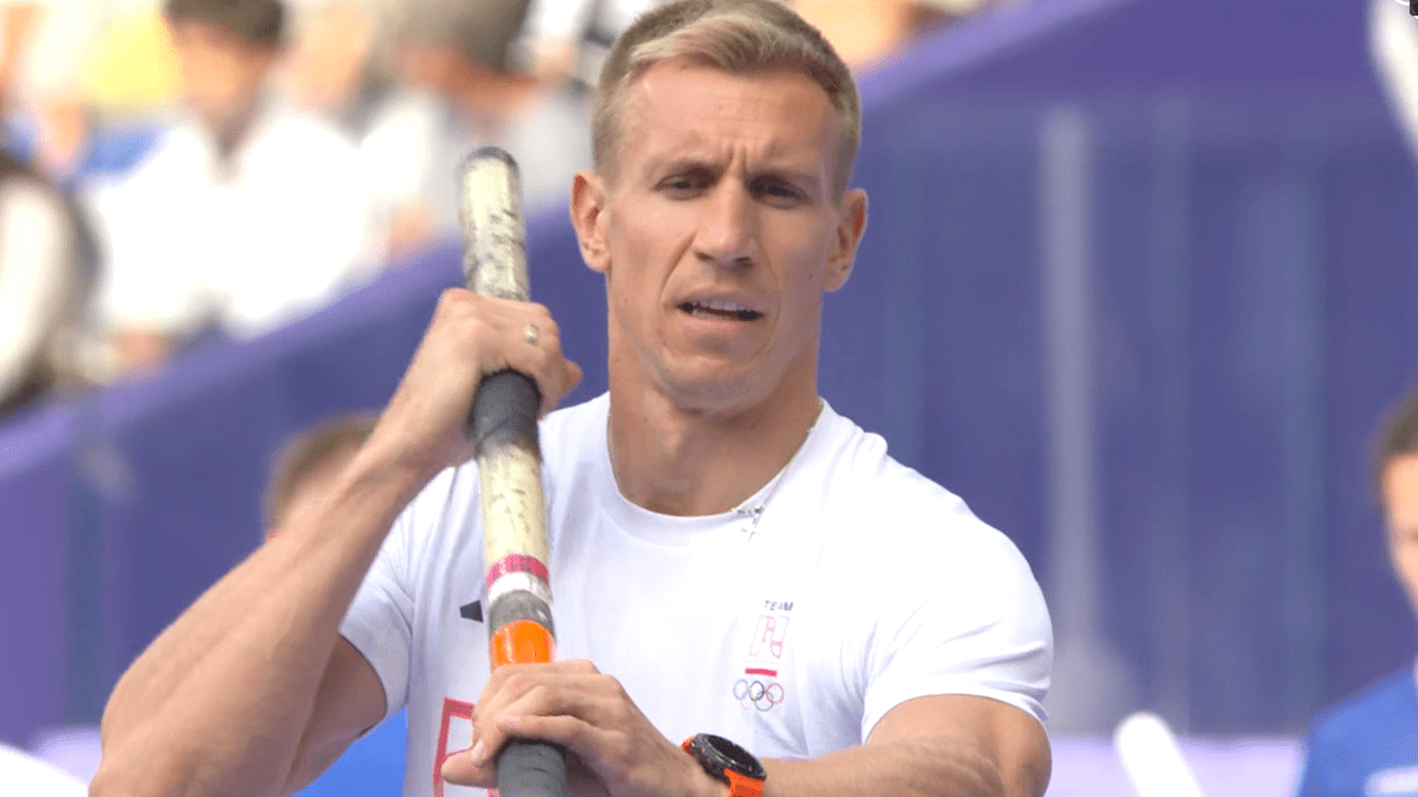 Men's Pole Vault Qualifying A & Pole Vault Decathlon Group A ...