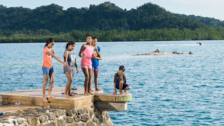 Gallery Max Pinckers