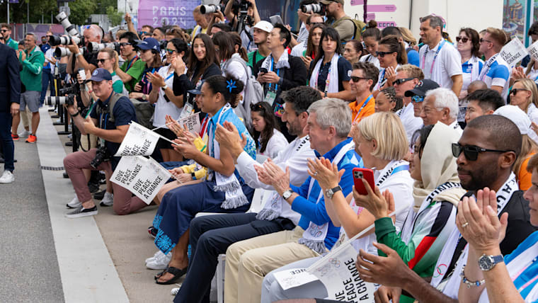 Paris 2024 Truce mural
