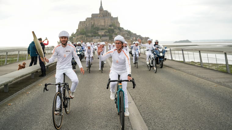 When the Olympic Torch Relay makes the link between Sport and French ...
