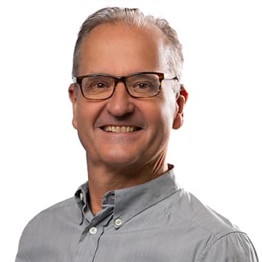 Mark Adams - Directeur des services du porte-parole