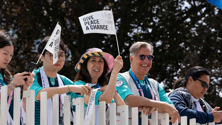 Olympic athletes call for peace from the Olympic Village – IOC ...