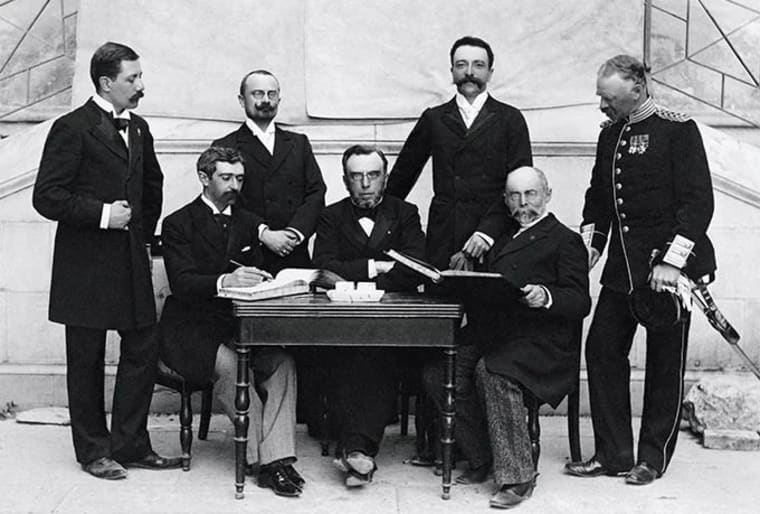 International Olympic Committee - History, Principles & Financing