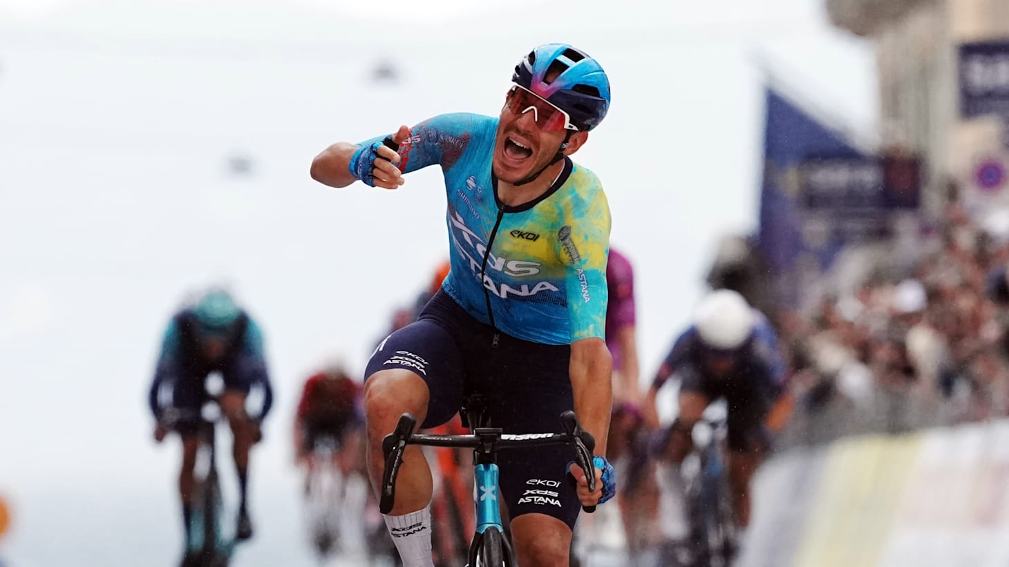 Giro 2026 · Étape 6 : Victoire surprise de Ballerini, Paul Magnier 3e ...