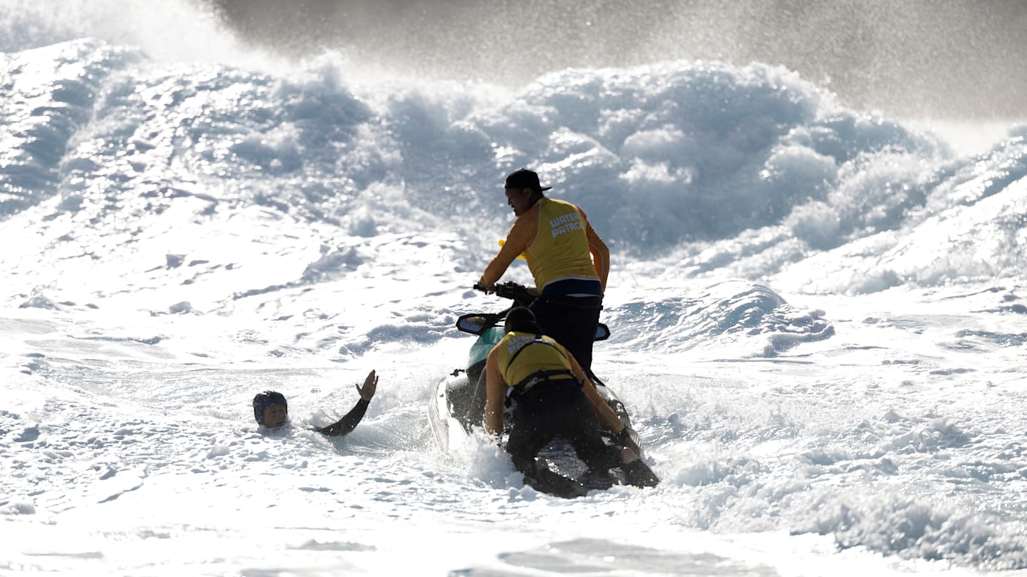 Paris 2024 surfing at Teahupo’o: The Olympic jet skiing water safety ...