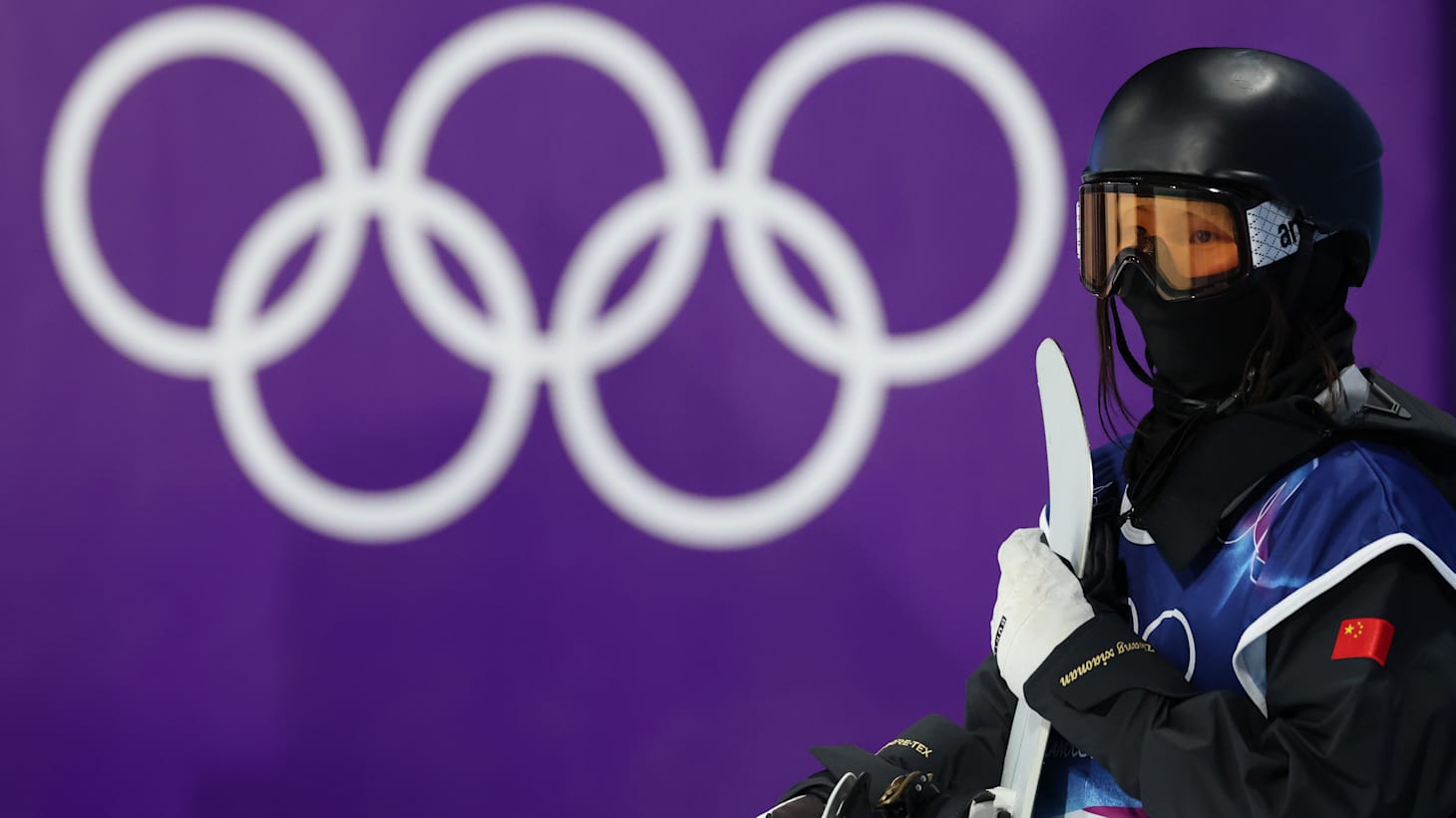 2026年米兰科尔蒂纳冬奥会：女子单板滑雪大跳台预赛——张小楠第11位晋级决赛，卫冕冠军安娜·加塞尔将冲击三连冠