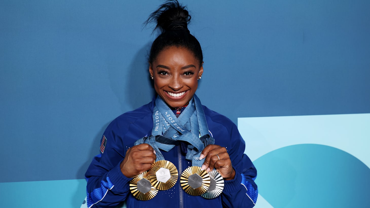 Simone Biles poses with epic Olympic medal haul: “Six-year-old me would ...