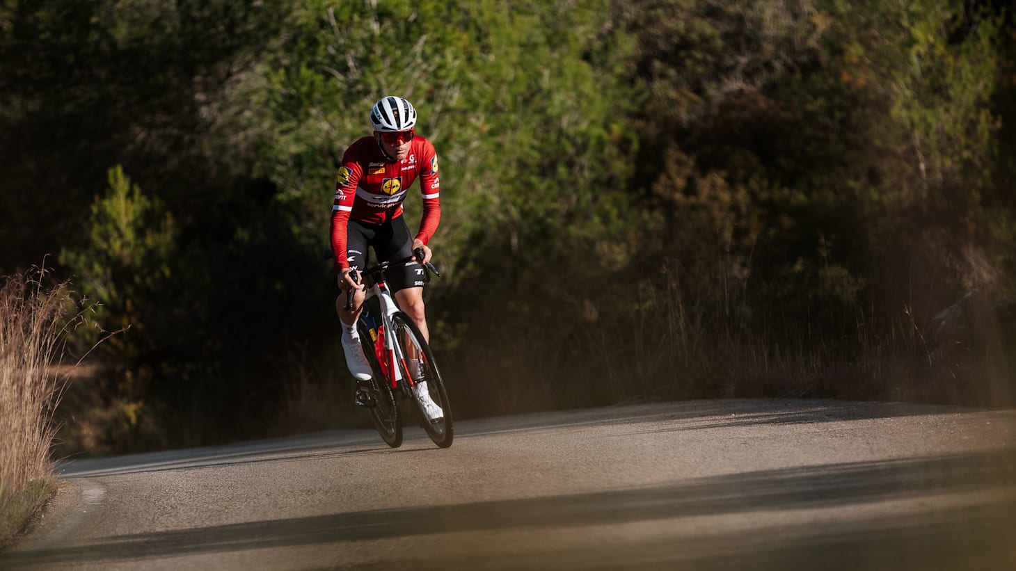 Ciclismo su strada: storia di Toms Skujins, il gregario perfetto di ...