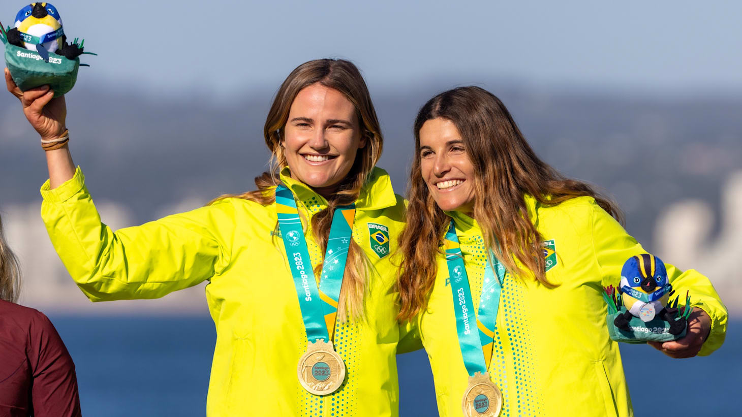 Favoritas, Martine Grael e Kahena Kunze ganham o ouro na vela do Pan ...
