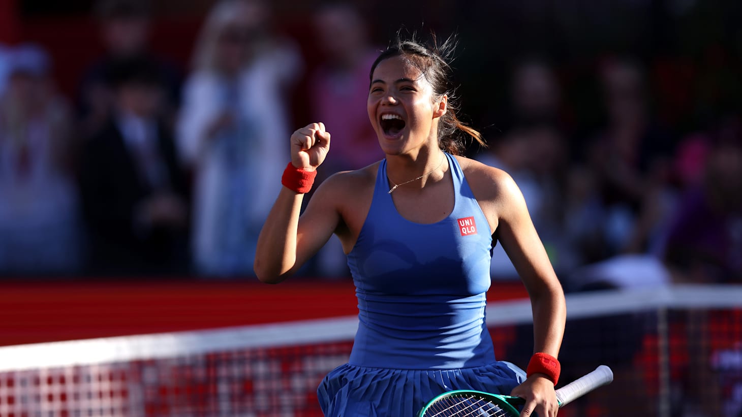 Queen's 2026: Spirited Emma Raducanu soars into home final in London ...
