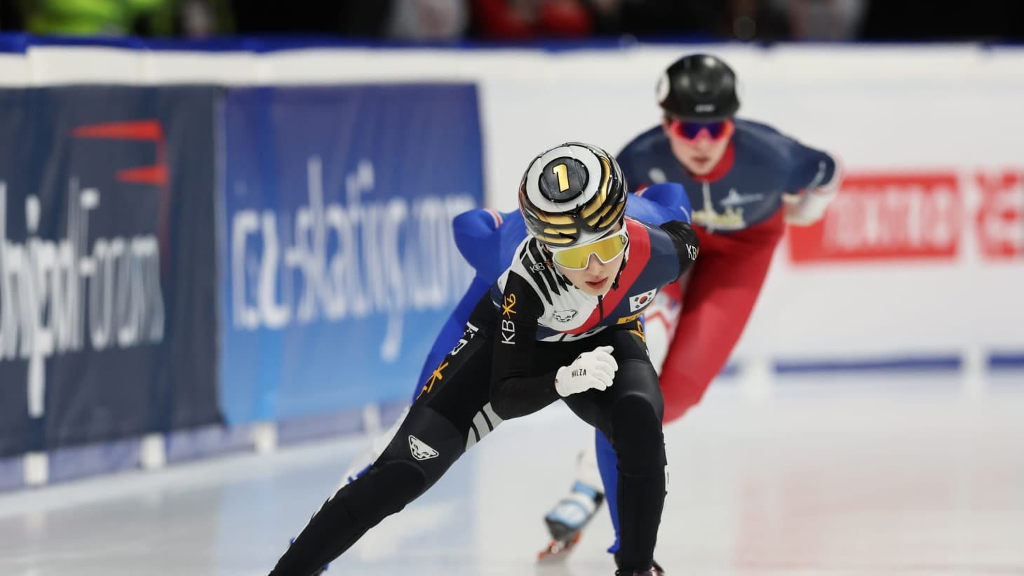 ISU Short Track World Tour Dordrecht 2025: Gilli Kim, Jongun Rim ...