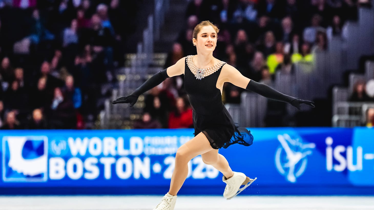 ISU World Figure Skating Championships 2025: Isabeau Levito puts ...
