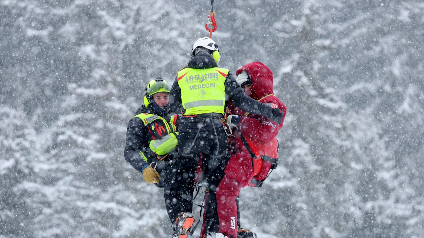 Lindsey Vonn airlifted to hospital after crashing into nets in Crans ...