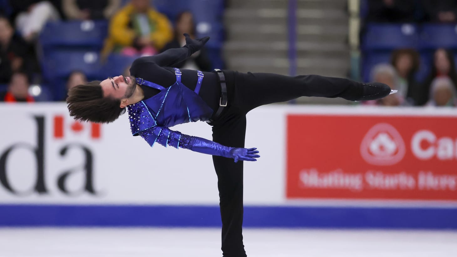 Kevin Aymoz dixième de Skate Canada 2025 après avoir chuté trois fois ...
