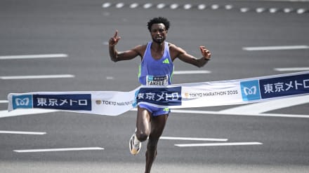 man running marathon