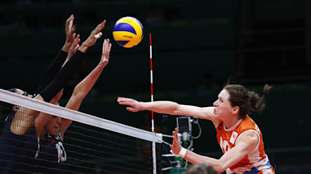 How to Play Volleyball Rules Key Moves Olympic Channel