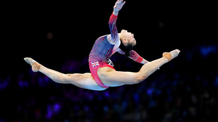 how tall is jessica gadirova