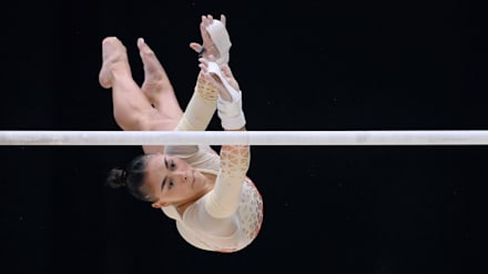 how tall is jessica gadirova