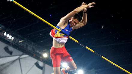 human flag pole world record