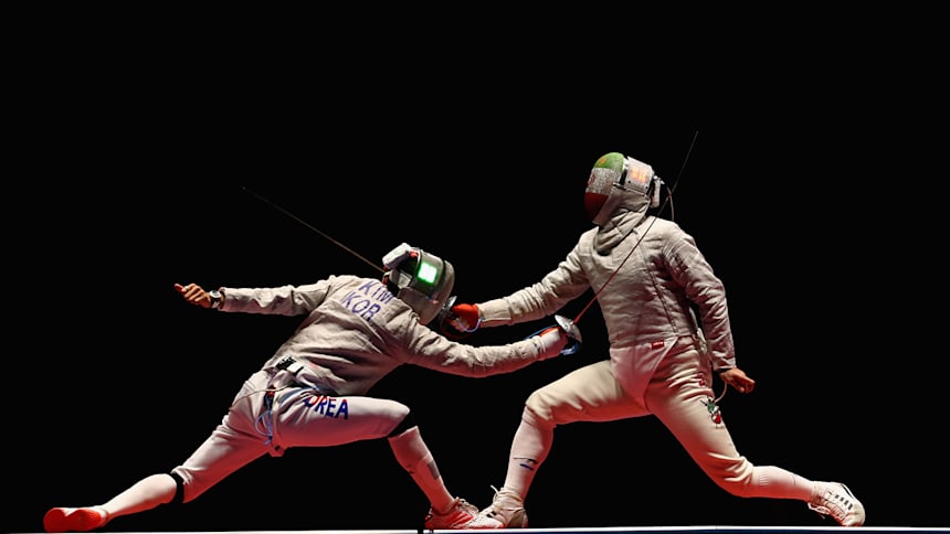 All you need to know about fencing: Sabre and more types, rules and ...