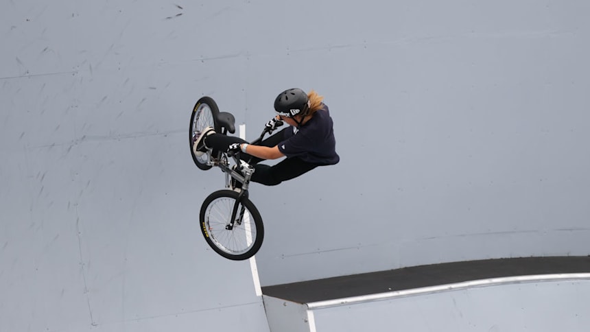 BMX freestylers defy gravity in Tokyo test
