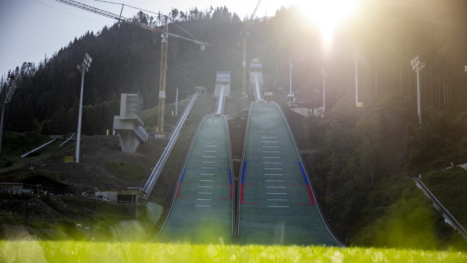 Skispringen und Nordische Kombination: FIS Nordic Summer Festival 2025 ...