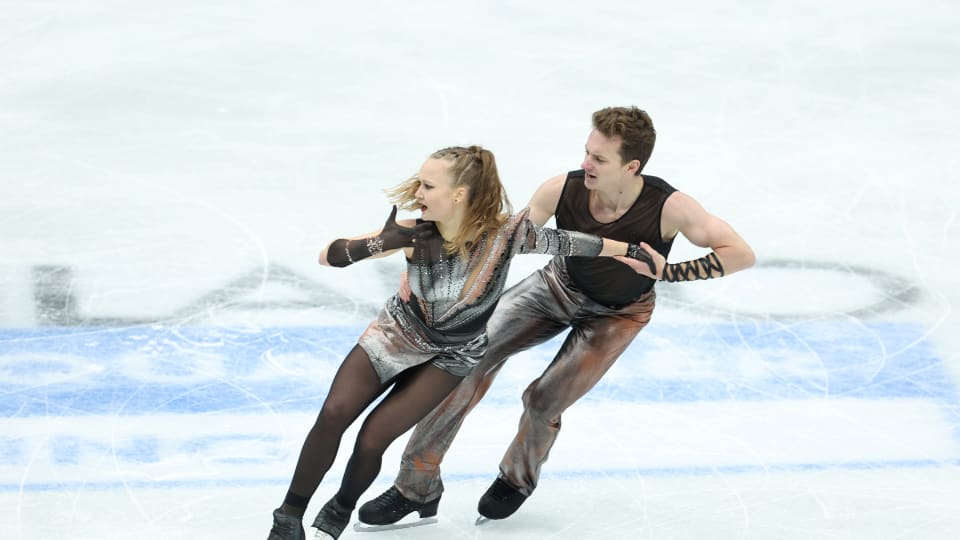 Backstreet’s back, on ice: Figure skaters turn back the clock to the 1990s