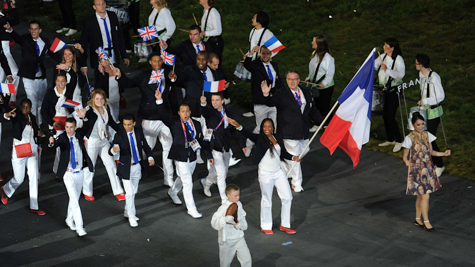 Paris 2024 : Ce que signifie être porte-drapeau pour les 18 candidats olympiques et paralympiques