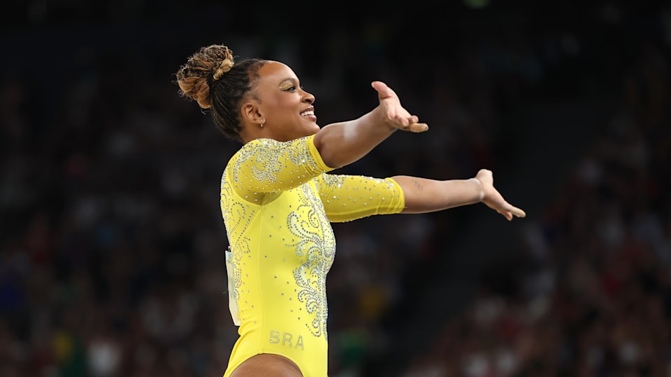 Rebeca Grafico Rebeca Designer 💞👩🏻💻 | Saindo Mais Um Mimo