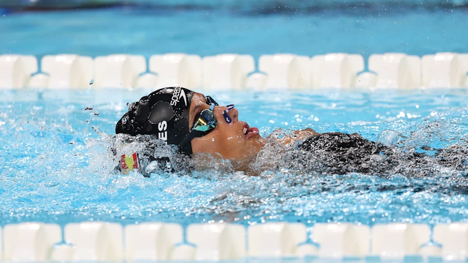Teresa Perales, leyenda de la Para natación, iguala a Michael Phelps ...