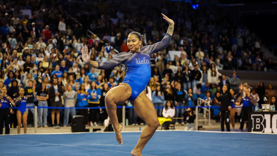 Jordan Chiles shows off athleticism in Super Bowl flag football game
