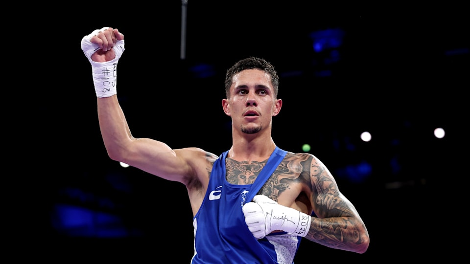 Charlie Senior vs Abdumalik Khalokov, Paris 2024 Olympics boxing, semi ...