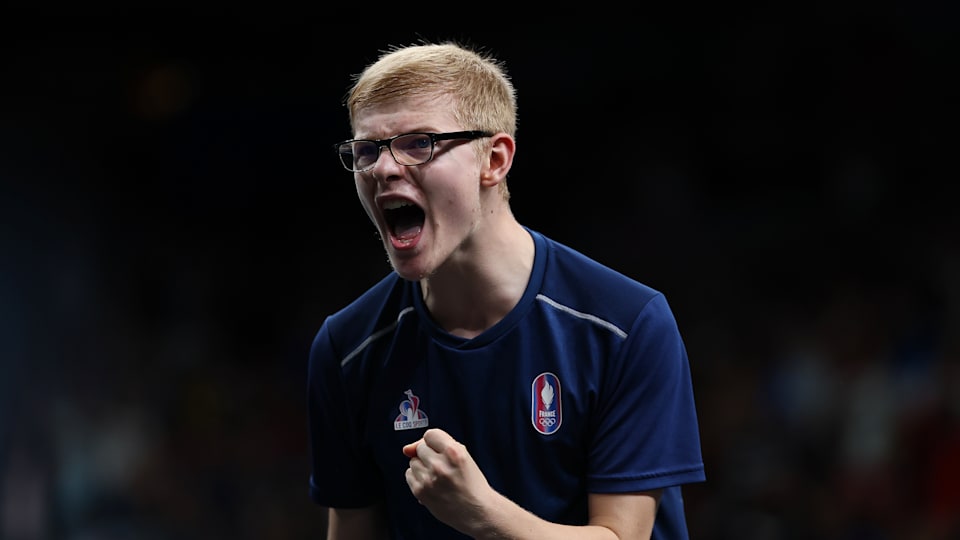 Tennis de table - WTT China Smash 2024 : Félix Lebrun surclasse Finn ...