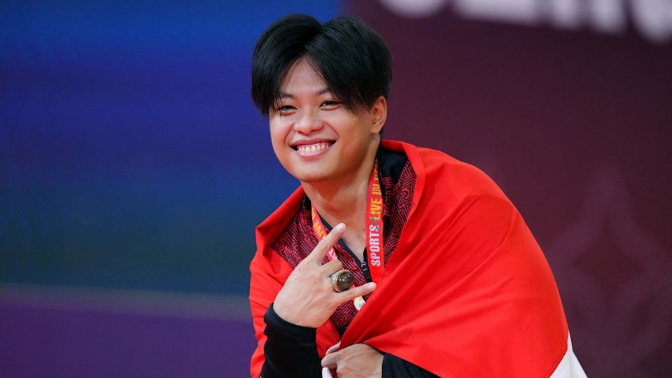 Indonesia's weightlifting star Rahmat Erwin Abdullah aims for Paris ...