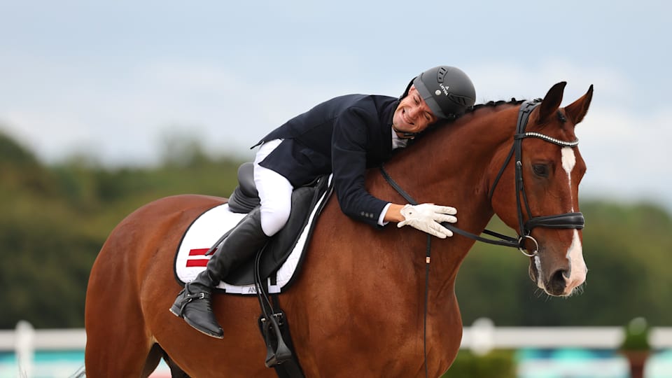 Equestrian store