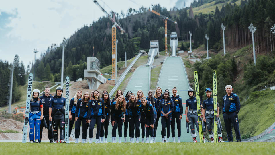 Italia di pallavolo femminile e maschile in collegiale in Val di Fiemme ...