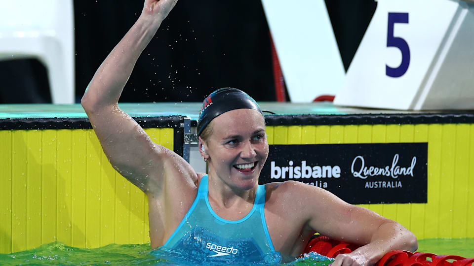 Ariarne Titmus shatters women’s 200m freestyle swimming world record