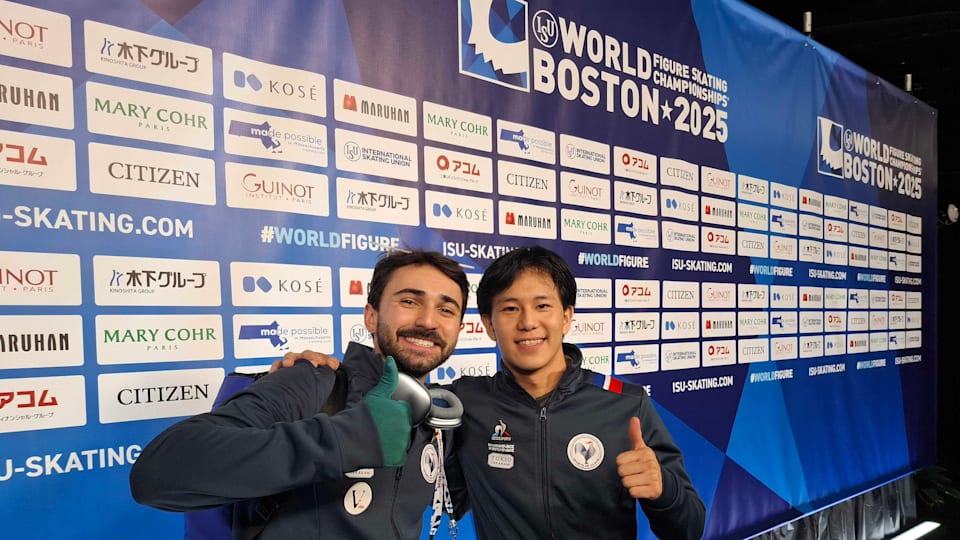 Patinage artistique - De rivaux à frères de glace : Kévin Aymoz et Adam ...