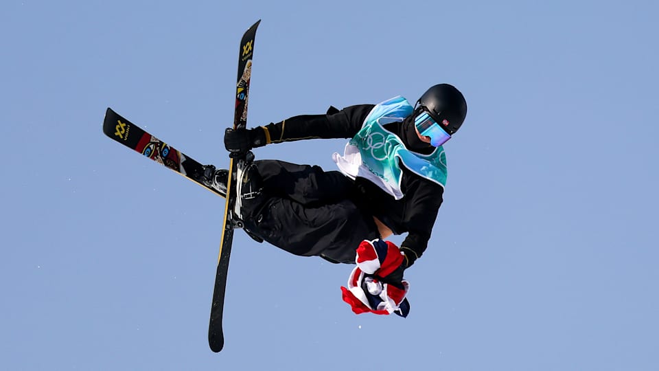 The crazy ski stunts taking over social media one year before Milano ...