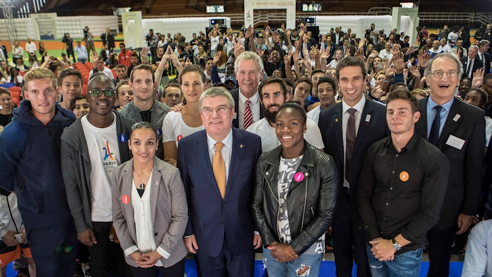 IOC President visits Paris for 2024 'tour' - Olympic News