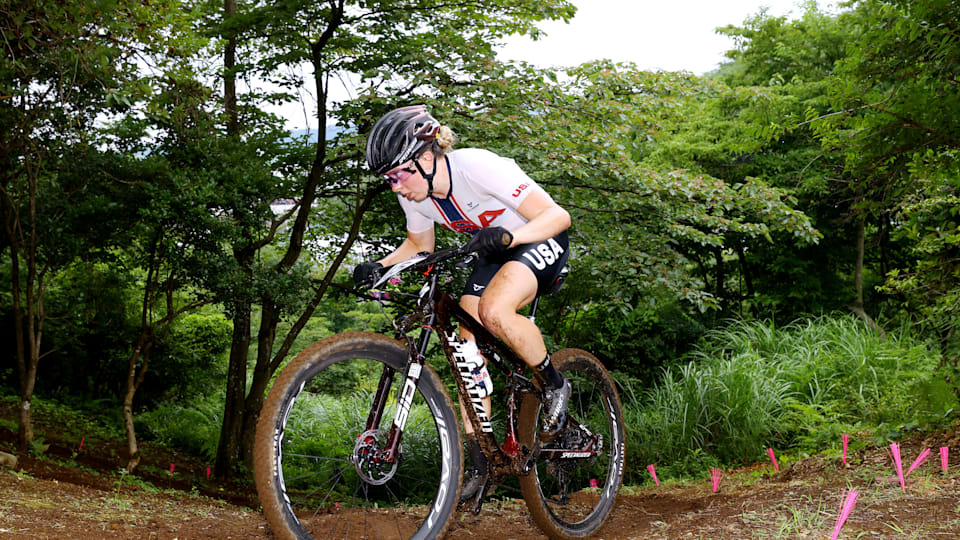 Hailey Batten leads U.S women's XCC sweep, with Riley Amos atop men's ...