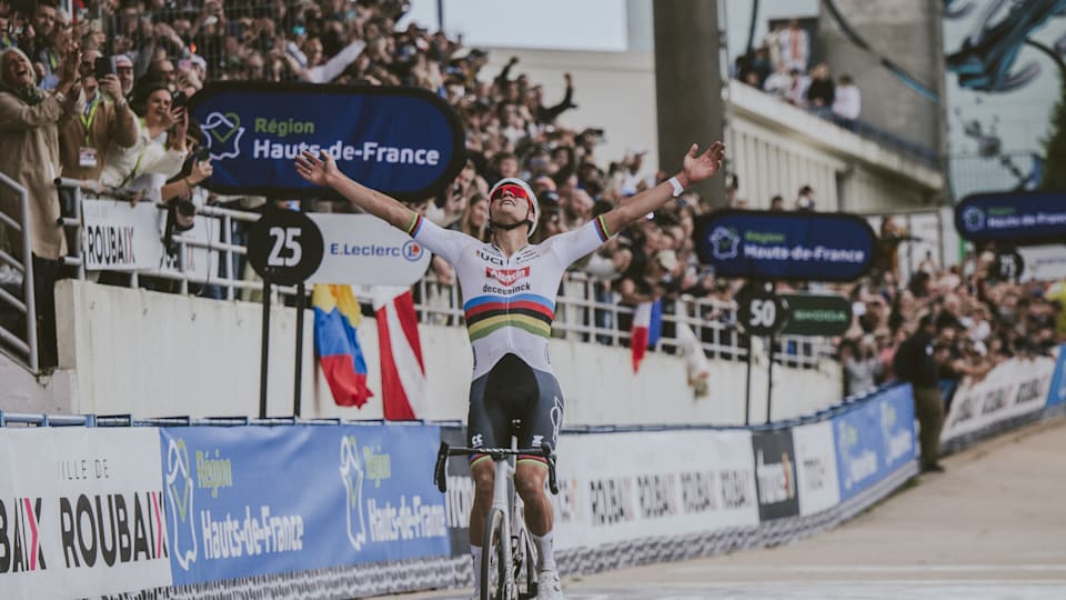 Ciclismo: Tadej Pogacar, Mathieu Van der Poel y un duelo monumental en la París-Roubaix 2025